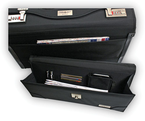 Pilot Bags & Cases | Airline Cases | AFC518 | Design4Pilots - Pilot ...